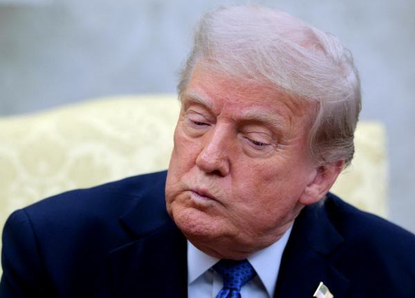 POTVRĐENO REUTERSU: Amerika ozbiljno razmatra udare na Iran, ovo su ...